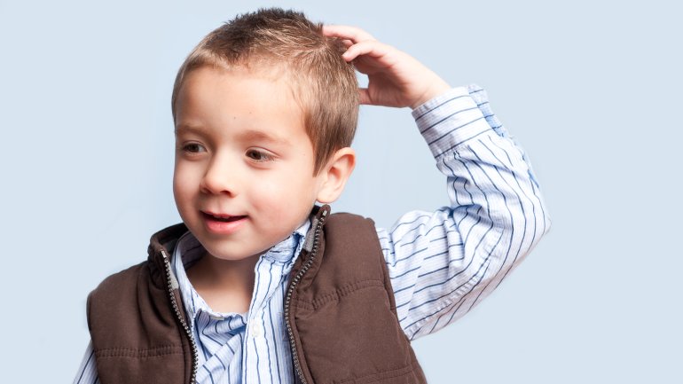 Läuse: Läuse erkennen, Läusemittel, Shampoo & Co.